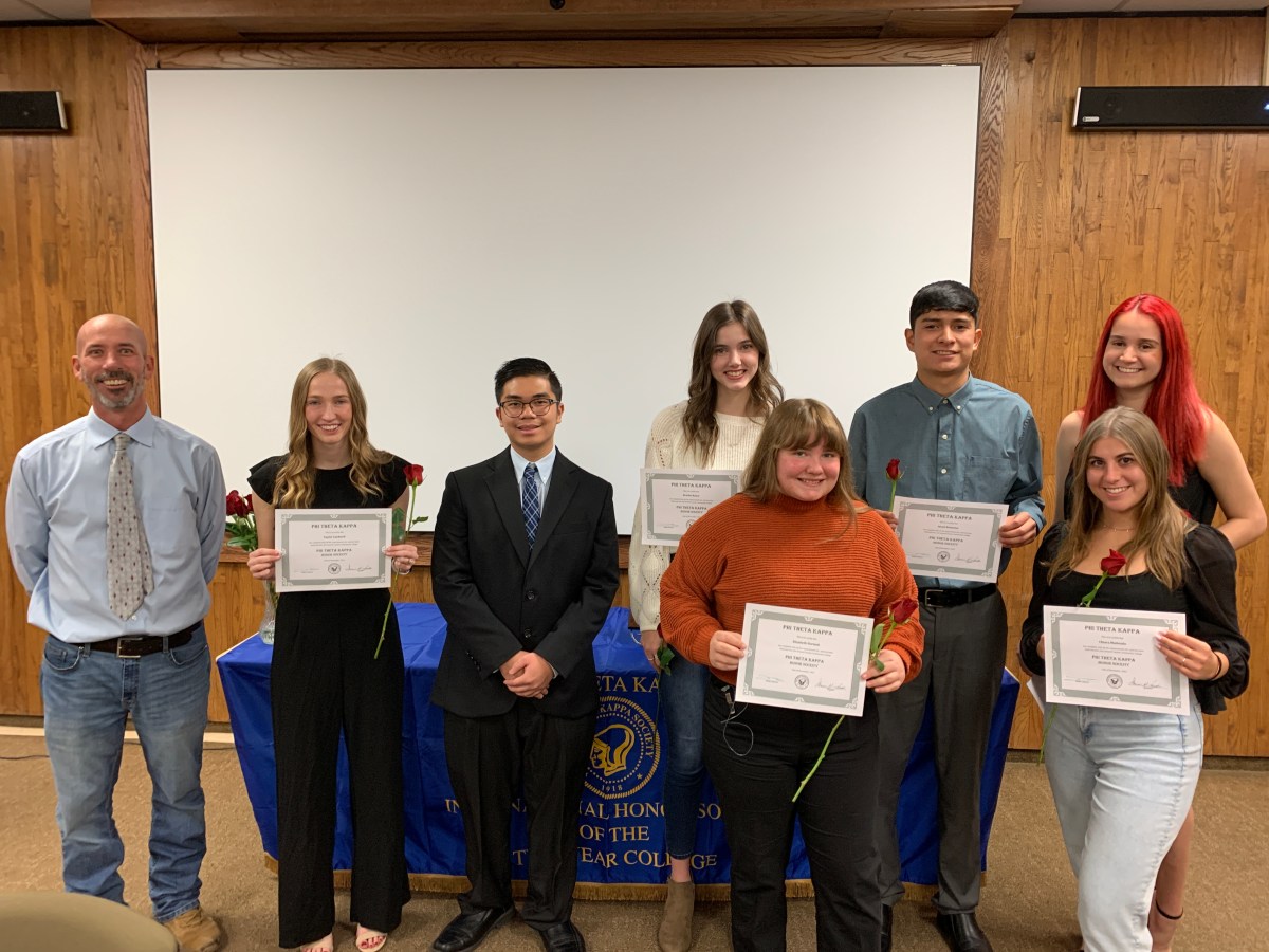 SCCC PTK inducts new members – SCCC News and Information